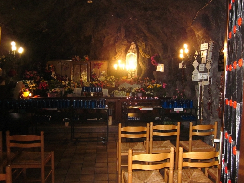 Aalst (Mijlbeek) * 26/9/8 – https://lourdesgrotten.wordpress.com