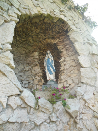 Zuienkerke (Nieuwmunster) * 22/9/8 – https://lourdesgrotten.wordpress.com