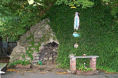 Wervik (Sint-Jozefskerk) * 22/9/8 – https://lourdesgrotten.wordpress.com