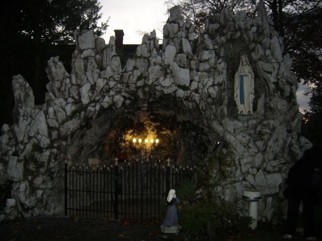 Duffel * 20/11/8 – https://lourdesgrotten.wordpress.com