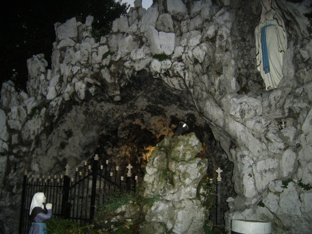 Duffel * 20/11/8 – https://lourdesgrotten.wordpress.com