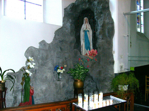 De Panne (Adinkerke – St-Audomaruskerk) * 25/4/10 – https://lourdesgrotten.wordpress.com