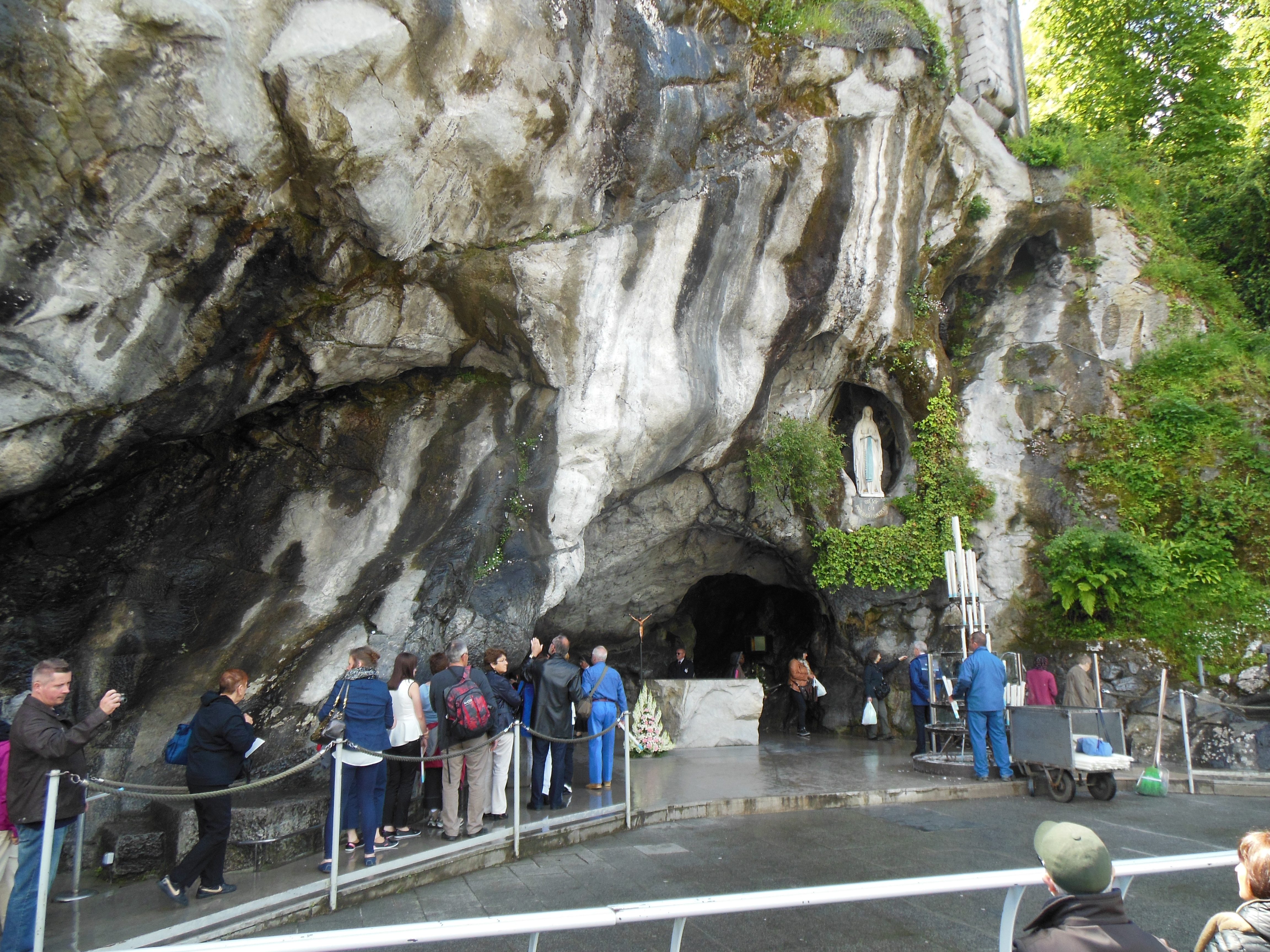 Zwalm (Rozebeke) * 11/7/9 – https://lourdesgrotten.wordpress.com