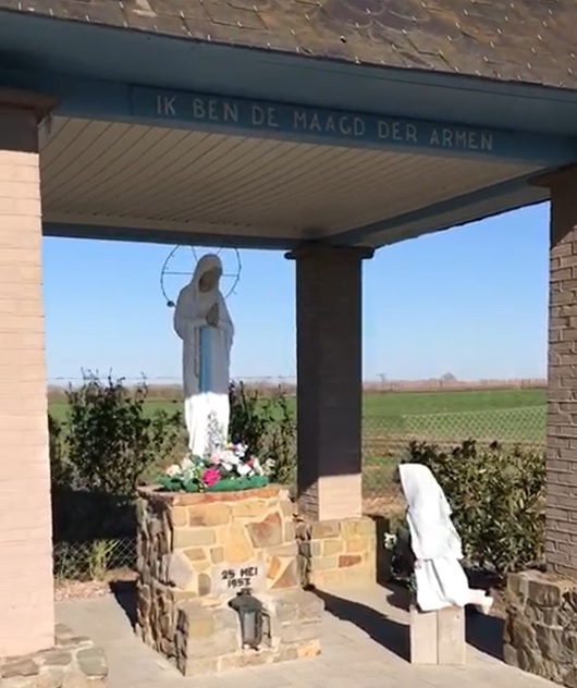 Hasselt (Stevoort) kruispunt Kozenstraat en Nitsemstraat * 3/4/23 – https://lourdesgrotten ...