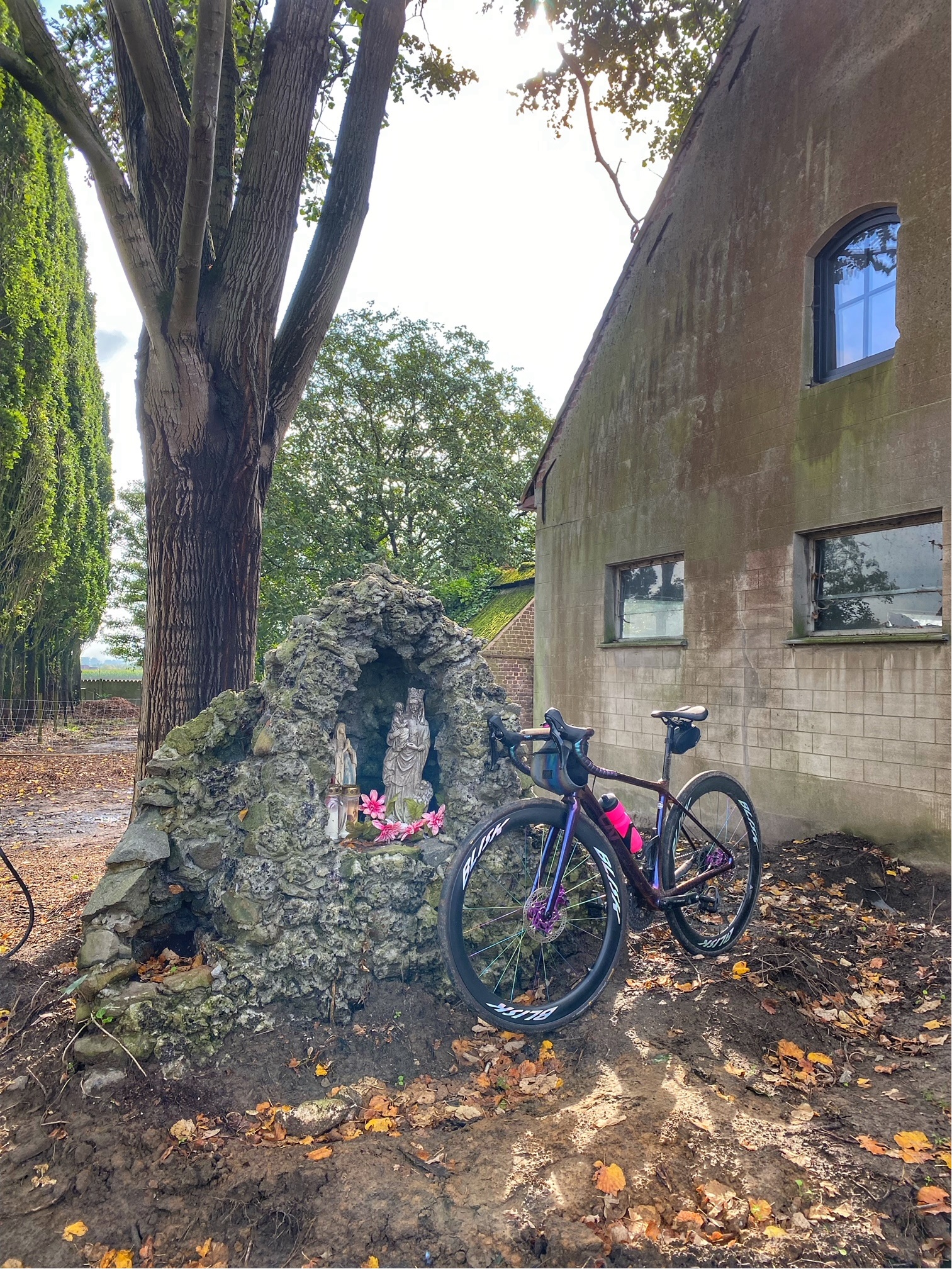 Kruisem – Zingem Weistraat 1 19/9/24 – https://lourdesgrotten.wordpress.com