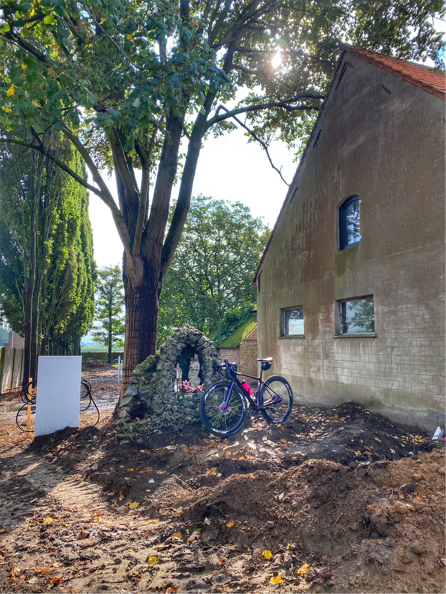 Kruisem – Zingem Weistraat 1 19/9/24 – https://lourdesgrotten.wordpress.com